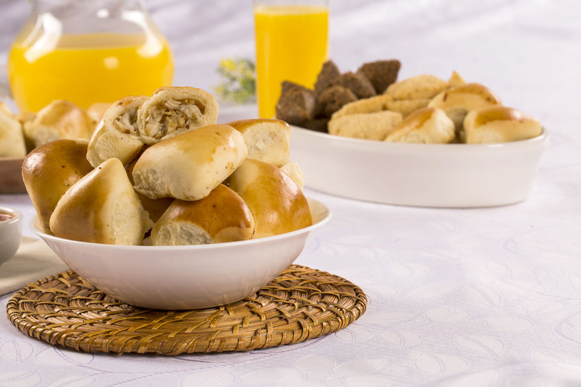 Receita de Esfiha de Frango com Catupiry | Receitas de Mãe